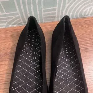 Kelly & Katie | Shoes | Kelly Katie Black Ballet Flats Womens Classic ...